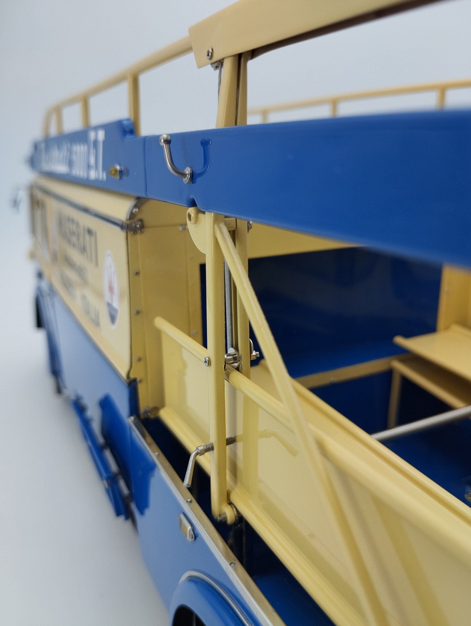 CMC Maserati Racing transporter, Typ Fiat 642 RN2 Bartoletti, 1957 ...