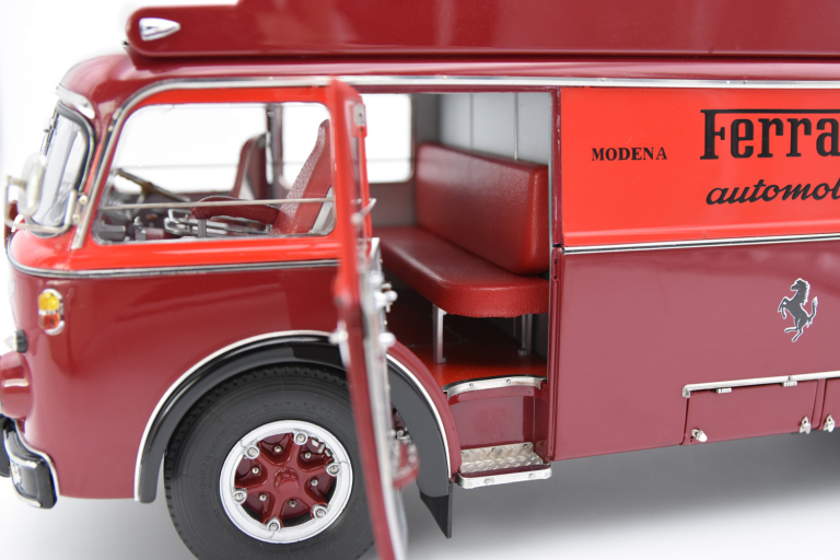 CMC Ferrari Racing transporter, Typ Fiat 642 RN2 Bartoletti, 1957 - CMC ...