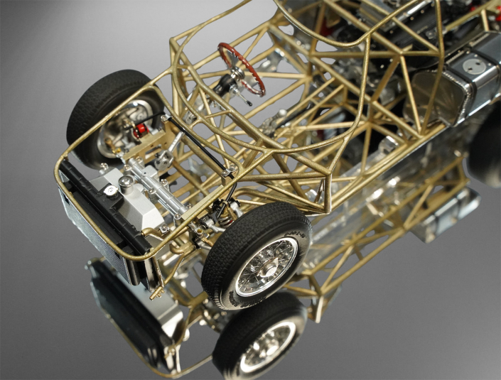 CMC Ferrari 250 LM, ROLLING CHASSIS AND BODY IN SHOWCASE - CMC GmbH ...